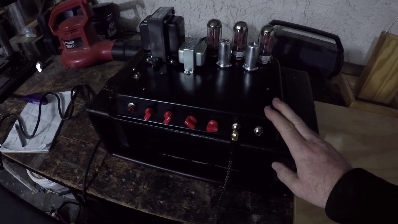 My DIY Cakepan 5e3 Fender Tweed Deluxe - YouTube
