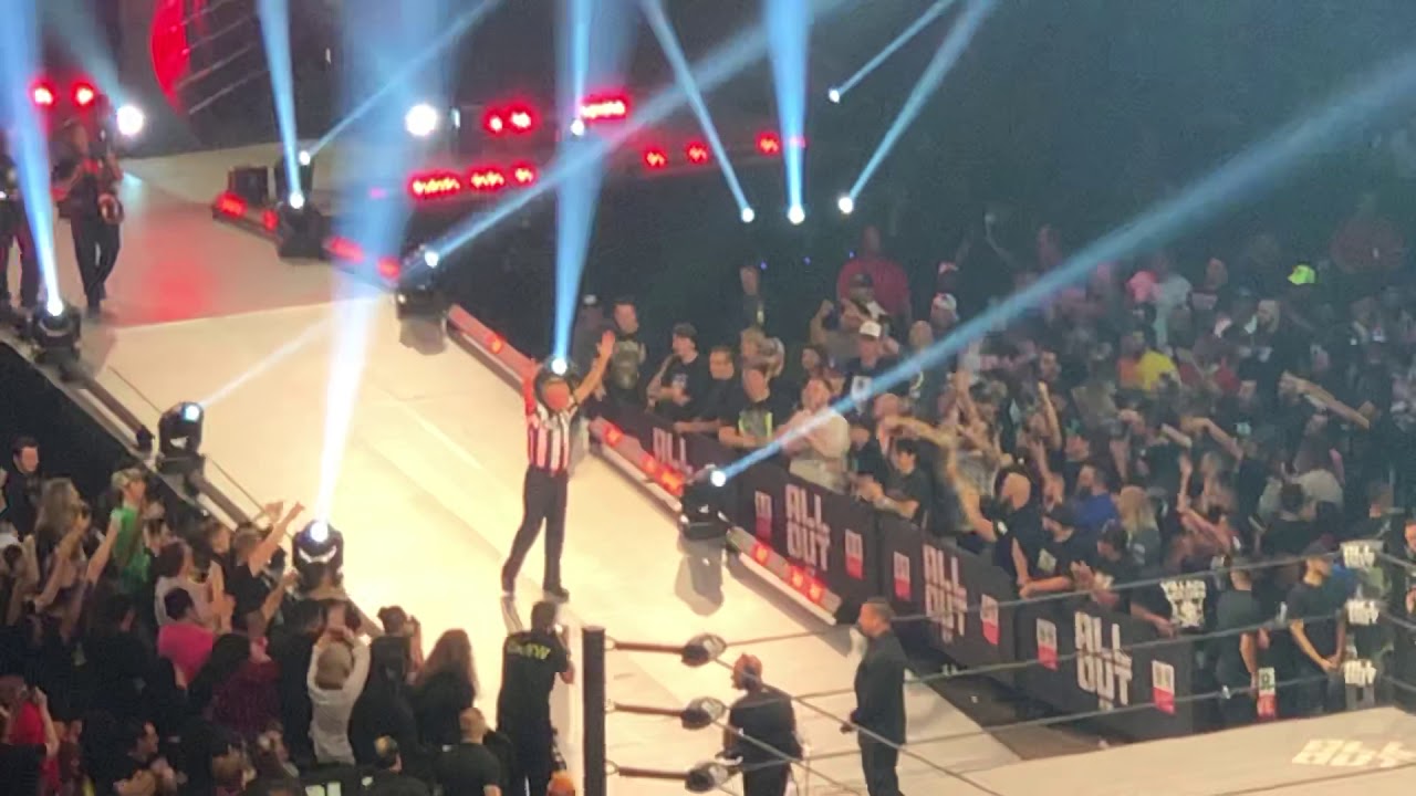 Earl Hebner Enters & Taunts the Crowd LIVE at AEW All Out at Sears ...