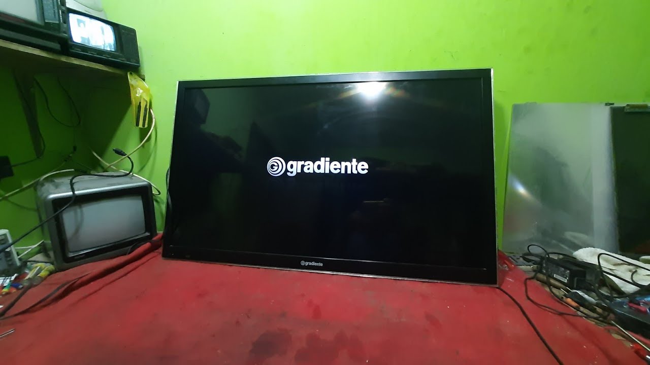 TV GRADIENTE M420-FHD COM IMAGEM TRÊMULA, (RESOLVIDO). - YouTube