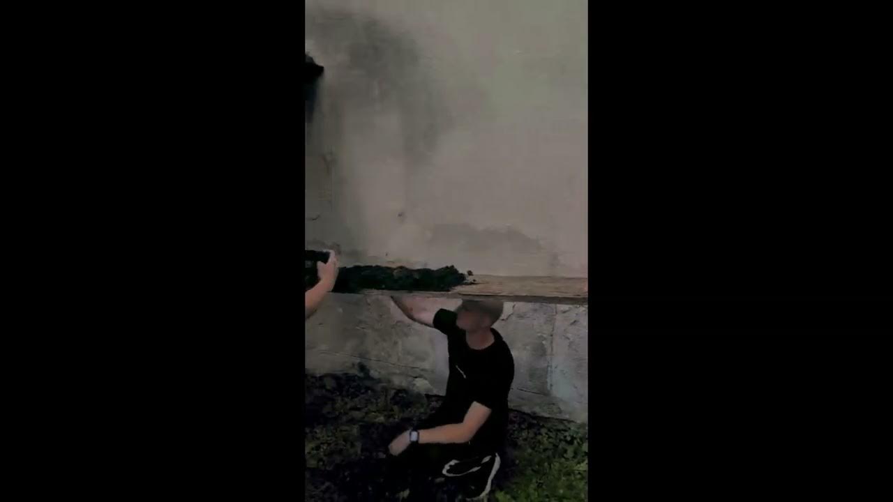 Mada x Ronald - CZASEM CZUJE - YouTube