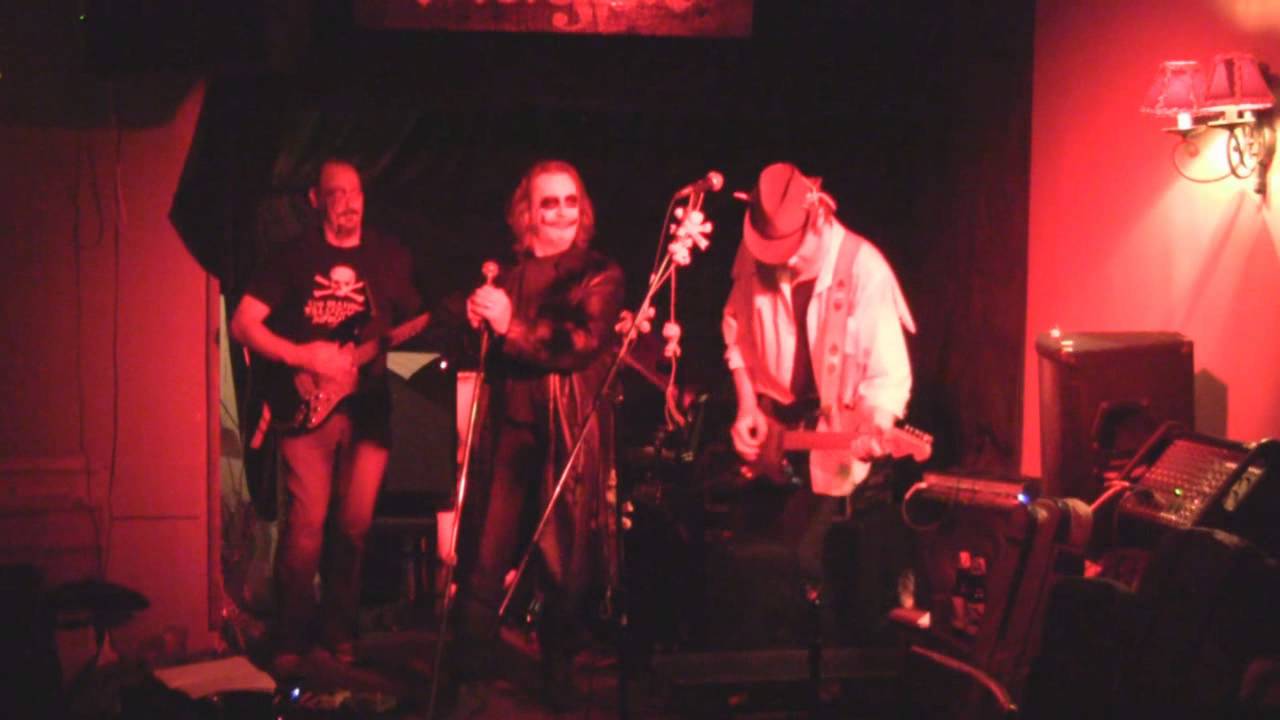 Creep Echo Theme Song Montage 2013 - Toronto Swamp Punk - YouTube