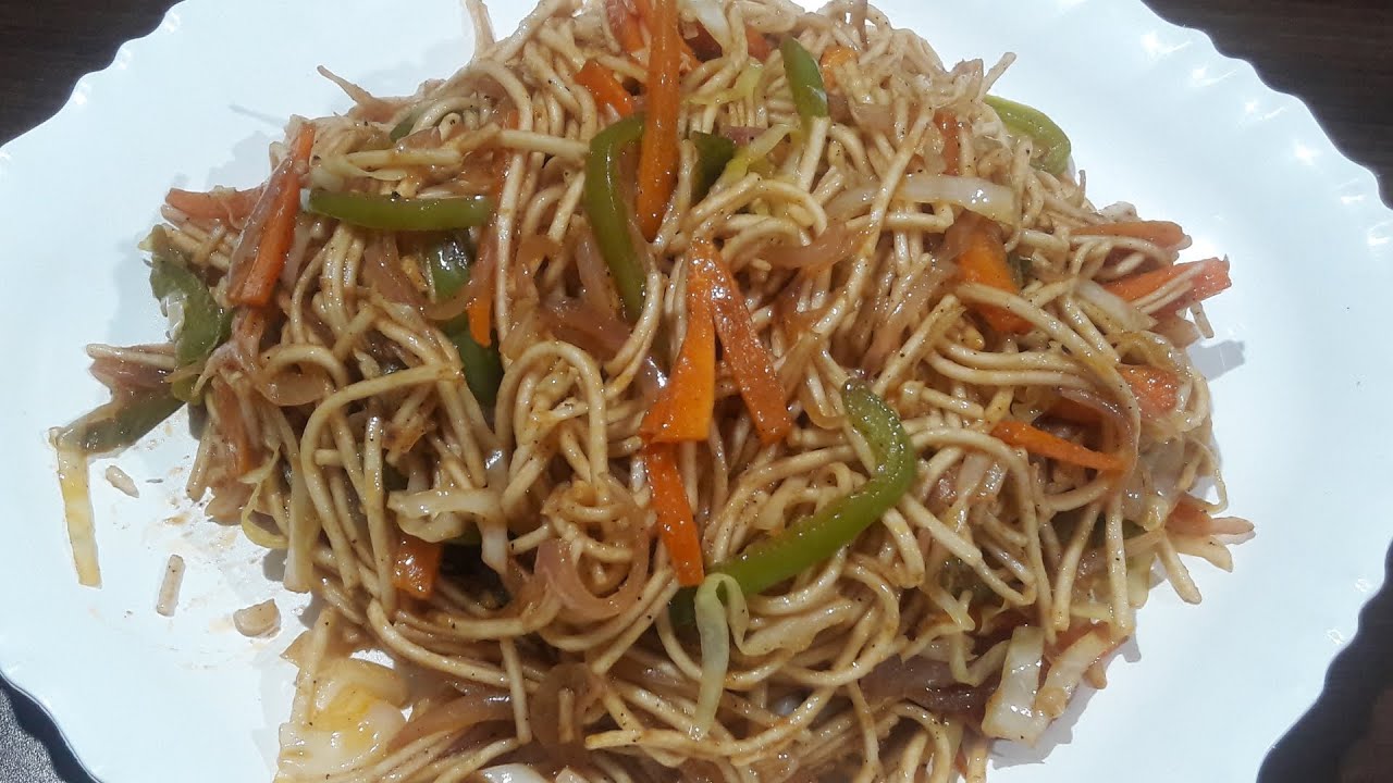 ವೆಜ್‌ ನೂಡಲ್ಸ್ ಮಾಡುವ ವಿಧಾನ ।Veg chinese noodles recipe in Karnataka ...