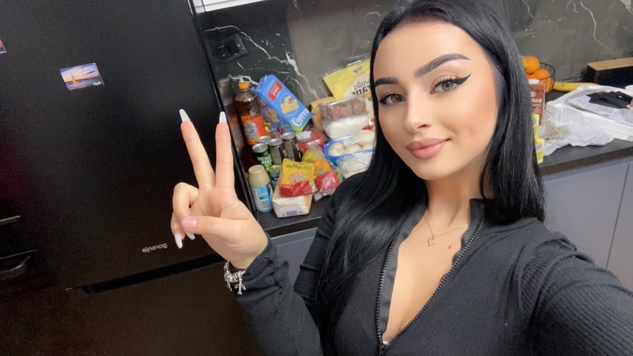 Bejme pazar se bashku ! - Vlog by Esi - YouTube