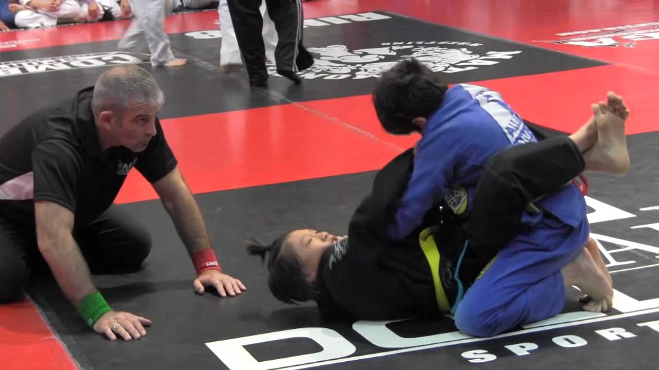 Submission #46: Nicholas Nuvongratana (Rod BJJ/TapouT) vs Patrick ...