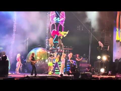 PINK GET THE PARTY STARTED NATIONALS PARK WASHINGTON DC 8-7-23 - YouTube