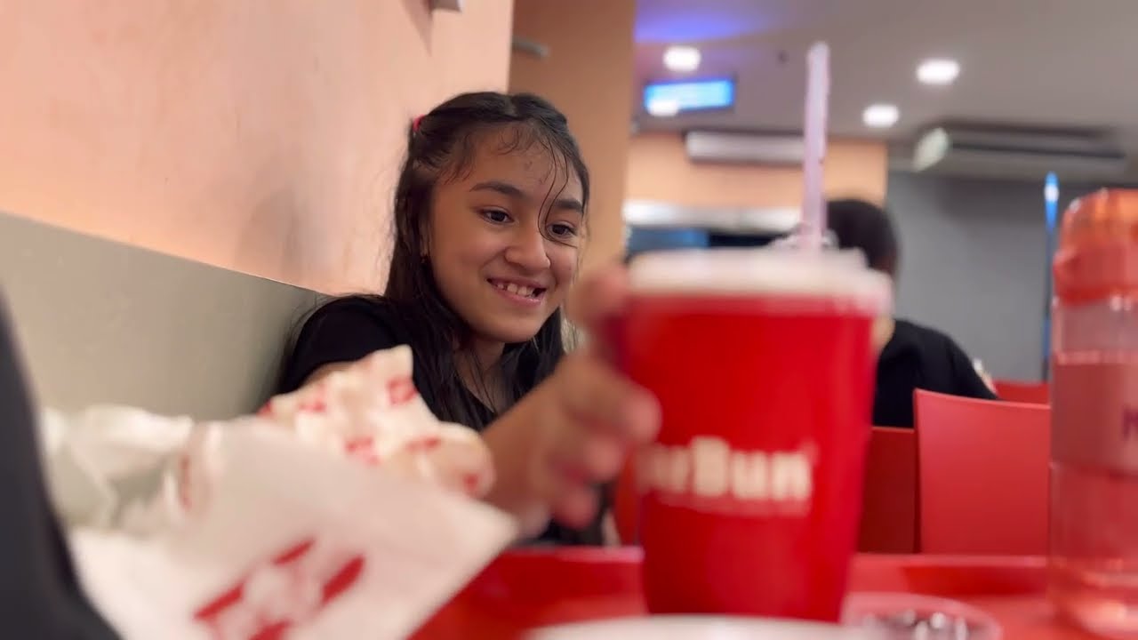 Tuwang tuwa siya sa squishy toy 😆 - YouTube