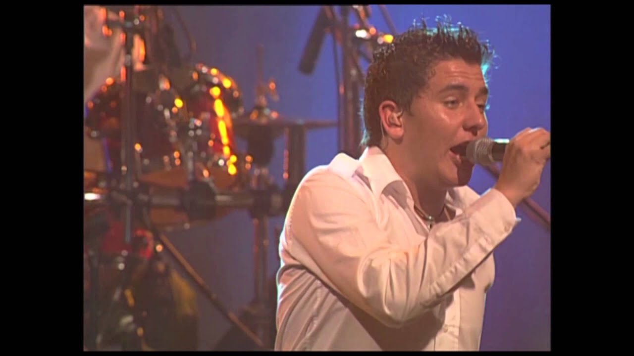 Jan Smit - Vrijheid (Live In Volendam) - YouTube