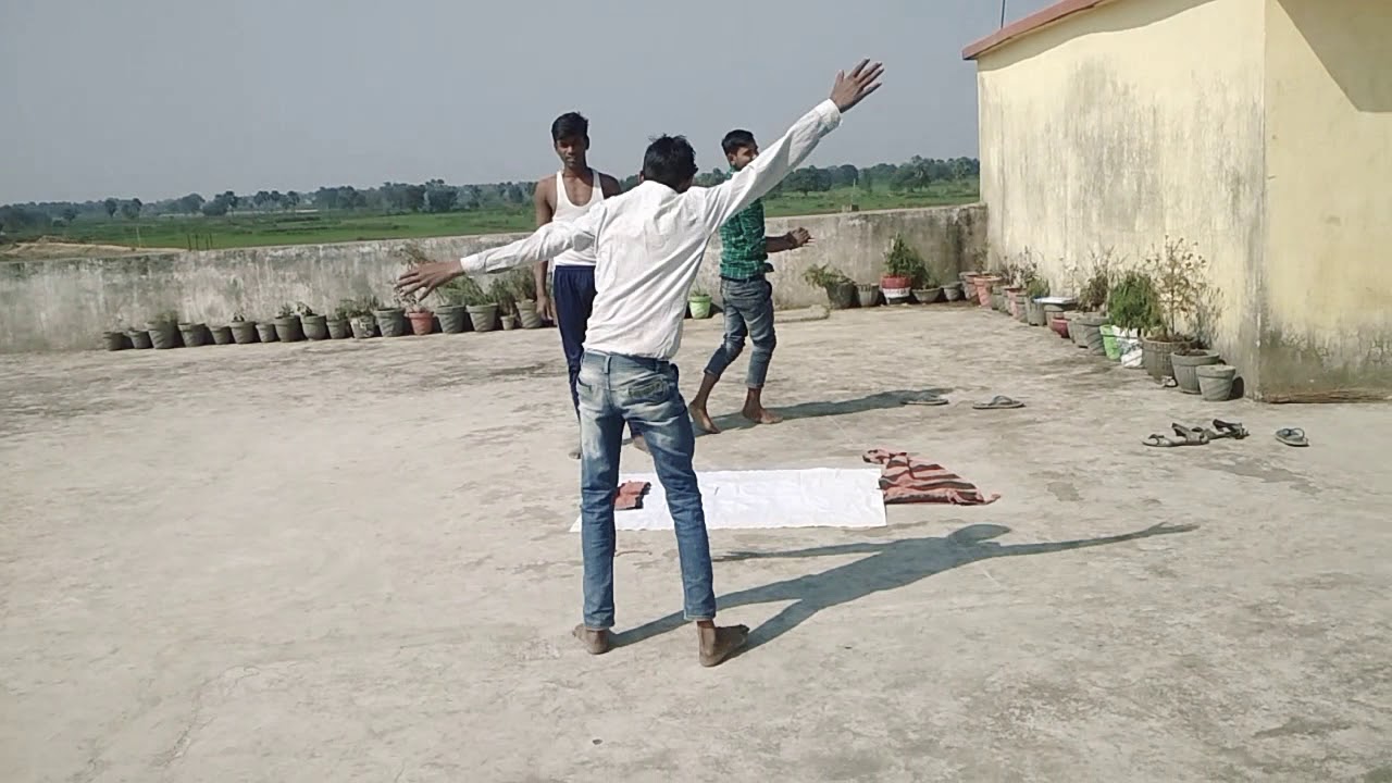 Pyramid dance super - YouTube