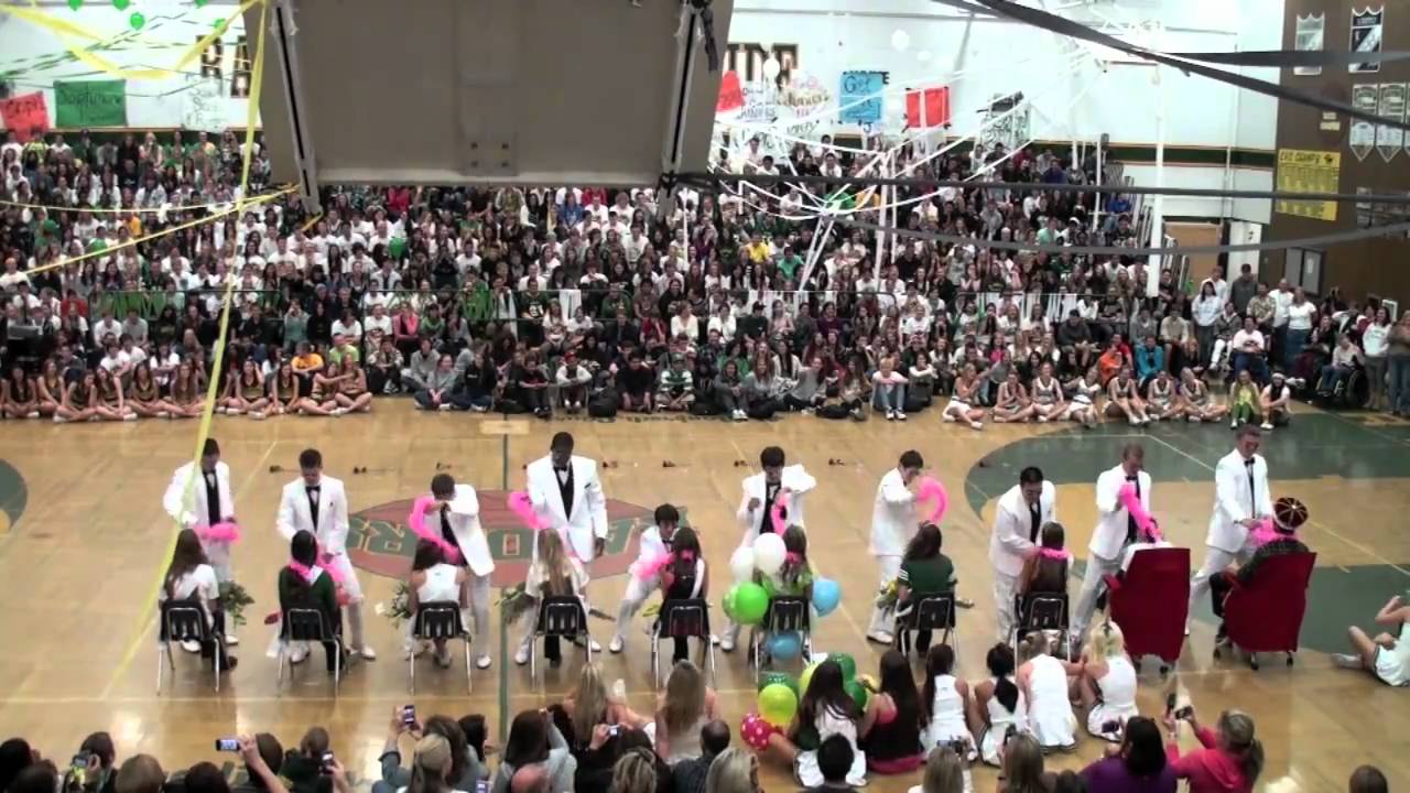 Rio Americano Homecoming Serenade 2010 - YouTube