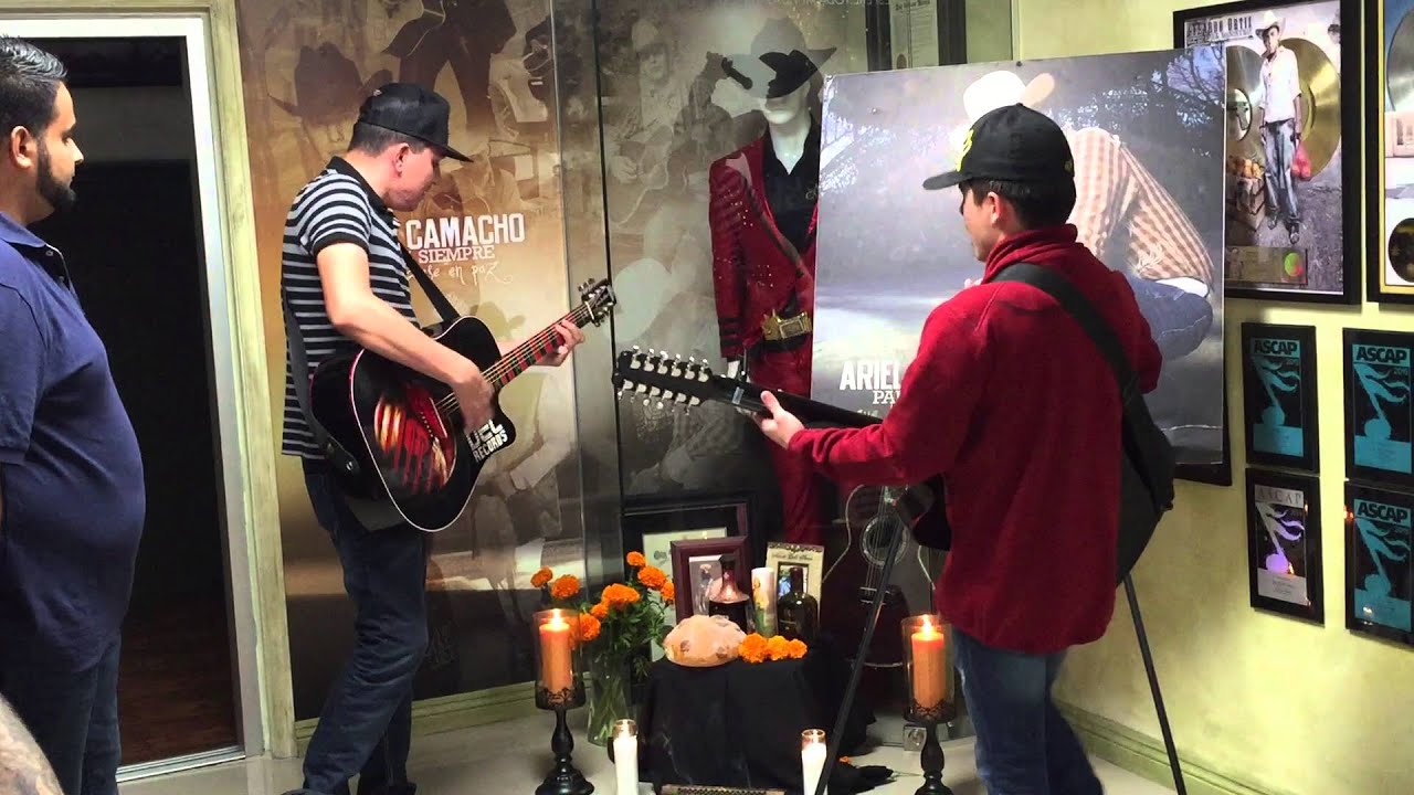 Los Plebes del Rancho de Ariel Camacho - Del Negociante - YouTube