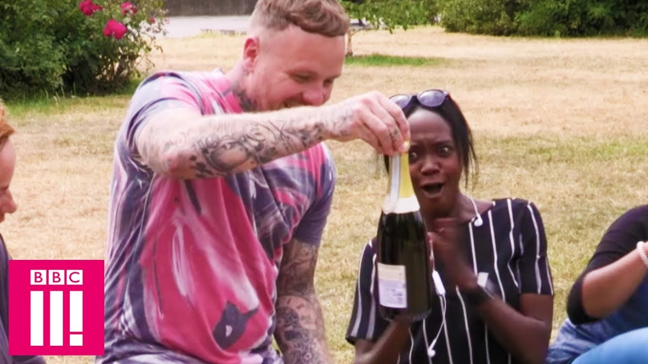 Mums On Their Day Off Are Shocked By Magic: Ryan Tricks - YouTube