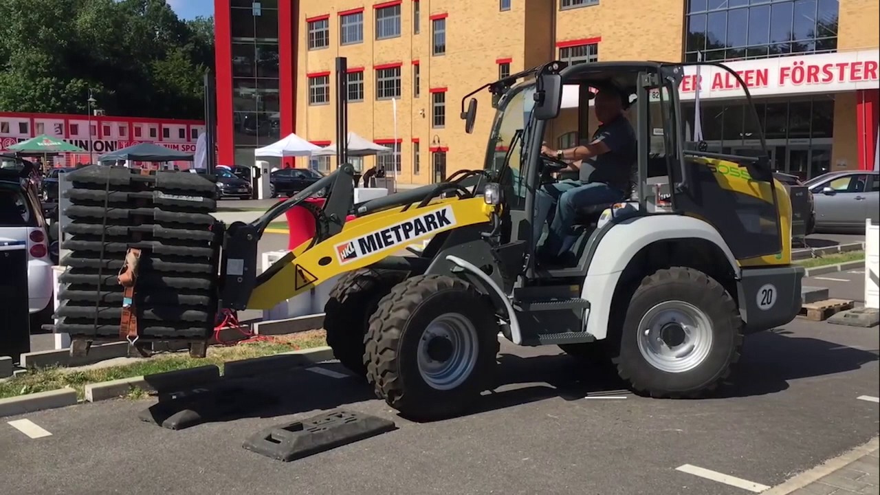 Kramer 5055e - elektrischer Radlader - YouTube