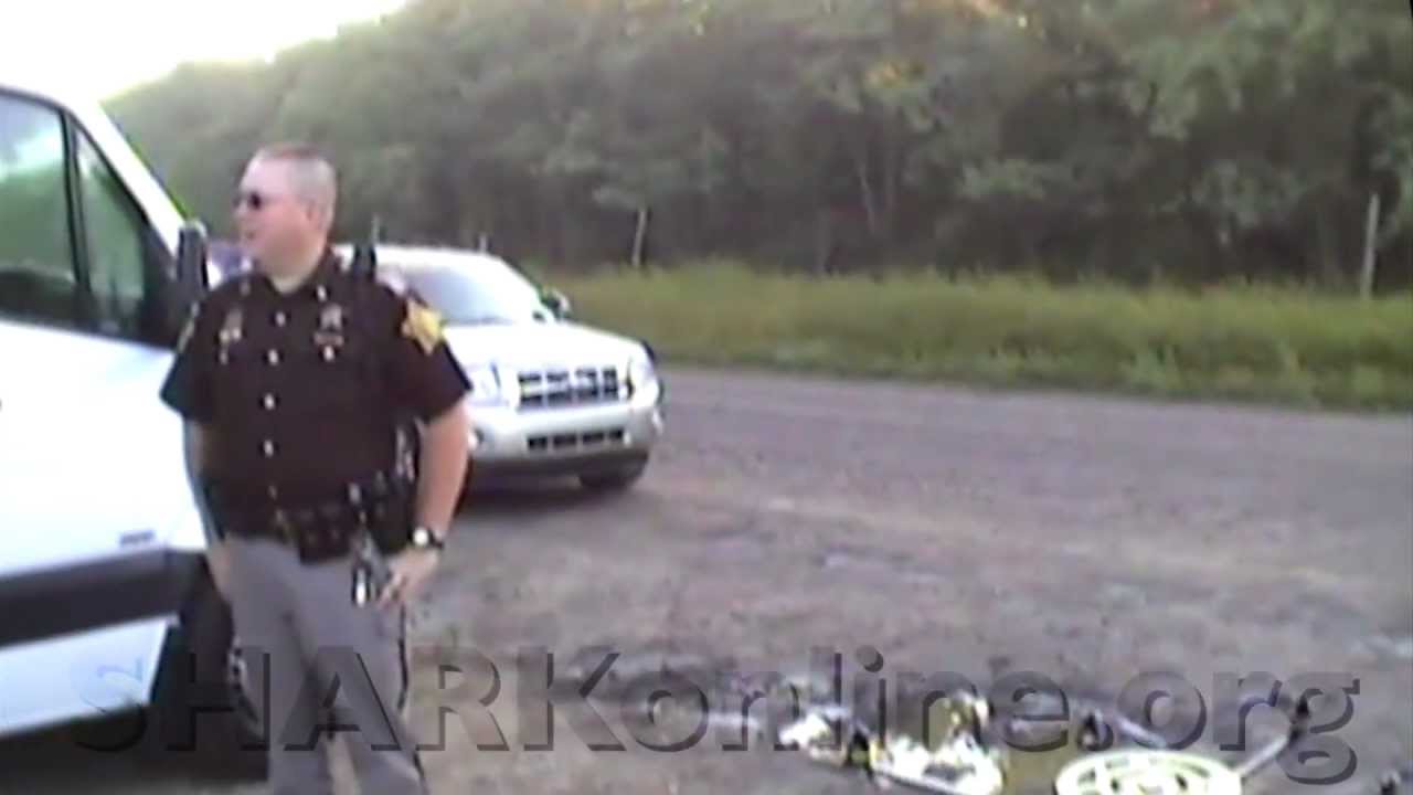 Two Good Cops - YouTube