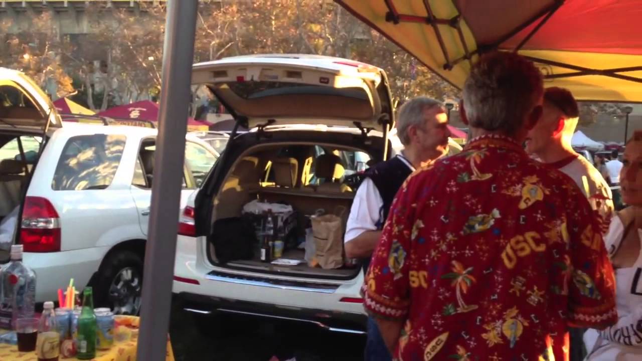 USC tailgate - South Lawn - YouTube