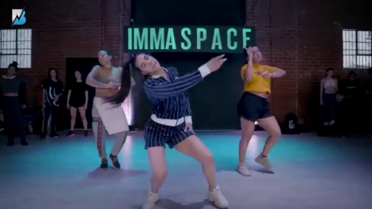 Natalie Bebko (Nat Bat) booty - t-pain choreography by WilldaBeast ...