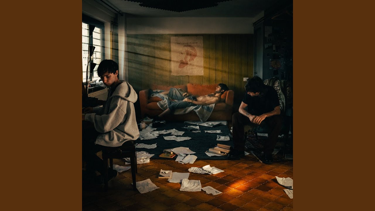 Un cane (feat. elia, Heavyangel, Lincxn) - YouTube