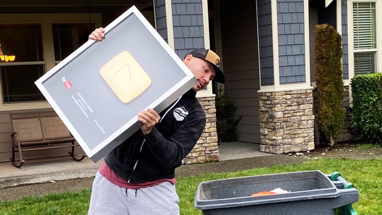 WHY Did I STOP Posting YOUTUBE Videos? (MrTechnicalDifficult) - YouTube