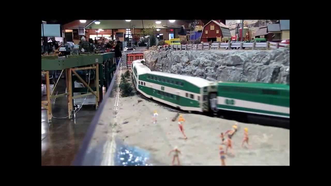 GO Transit running in HO scale - YouTube