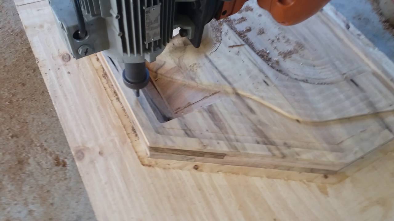 USINAGEM DE MODELO EM MADEIRA ACABAMENTO (ROBOT KUKA) - YouTube