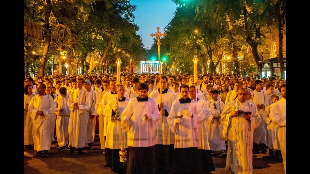 Eucharistic Candlelight Procession - 11.09.2021 - IEC2021 - YouTube