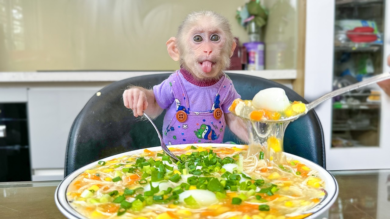 Lala helps Thuy cook simple but delicious chicken breast recipes! - YouTube