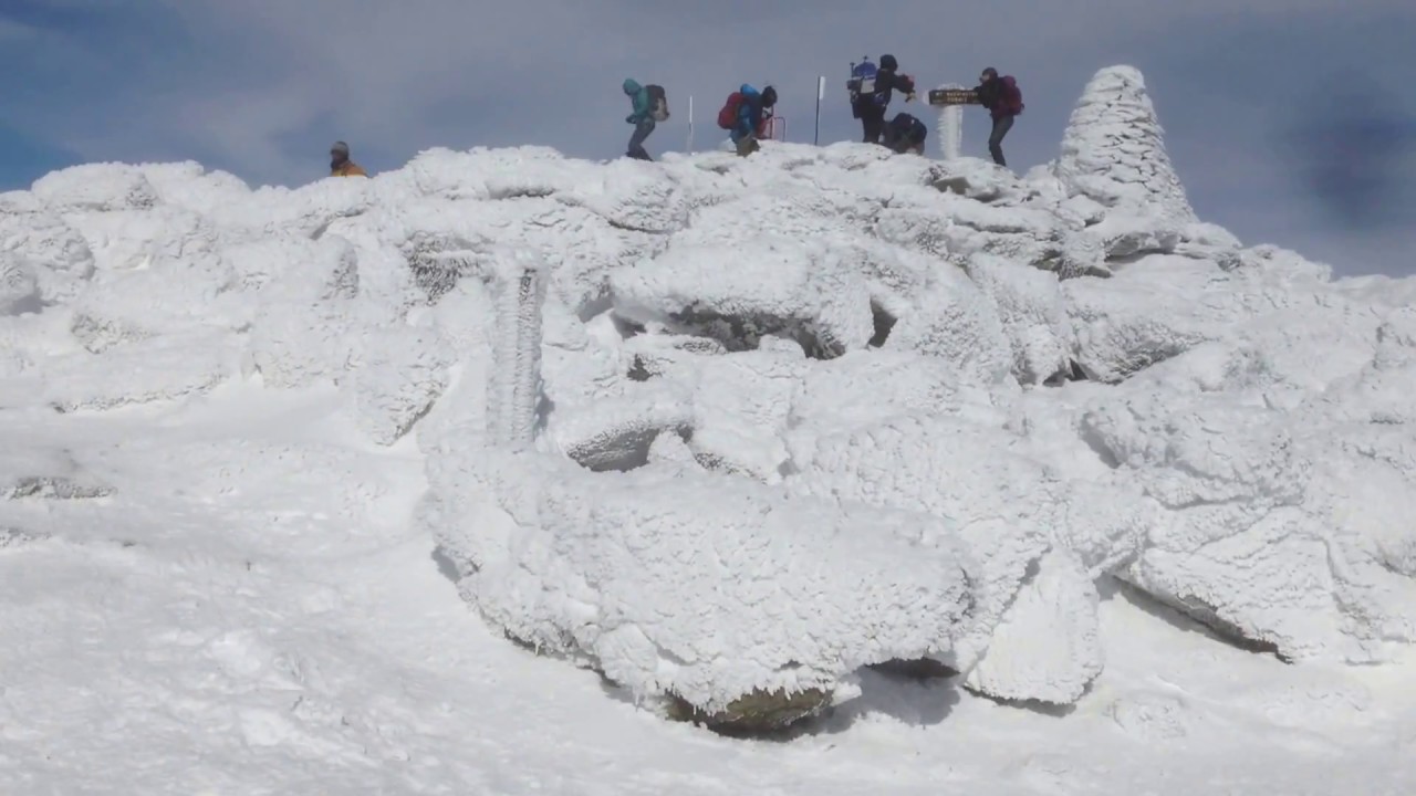 Windy on Mt. Washington summit - YouTube