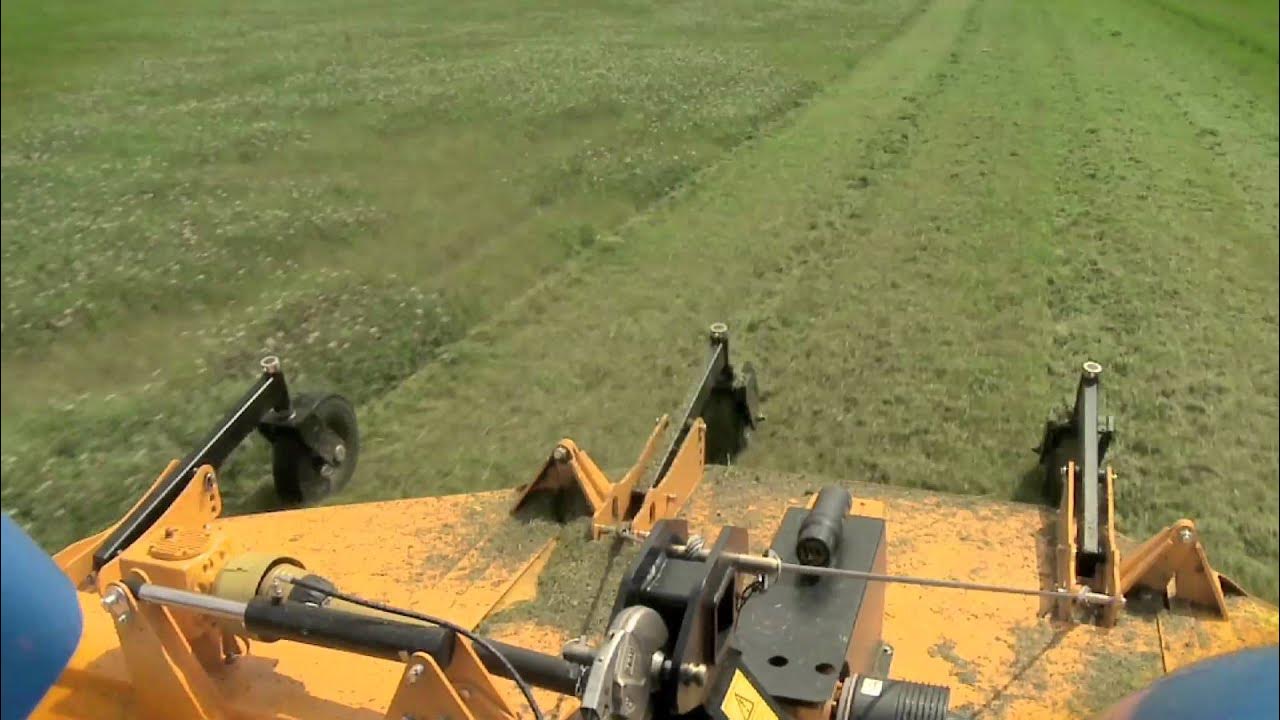 McConnel SR420 - YouTube