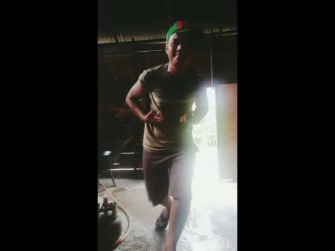 VIDIO LUCU JOGET MINUM SUSU MAMA MUDA