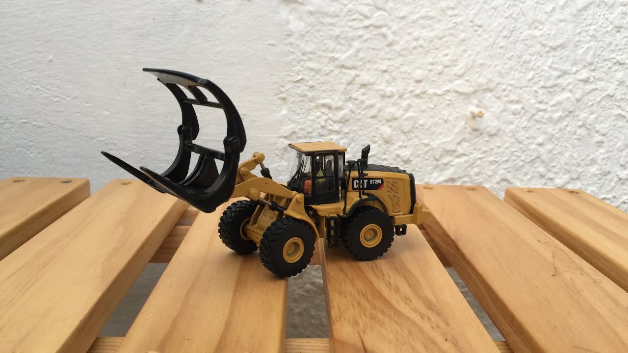 CAT 972M WHEEL WITH LOG FORK | DIECAST MASTERS 85950 HO SCALE 1:87 ...