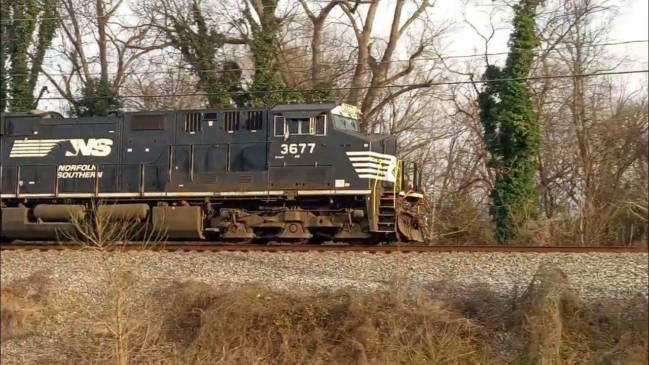 NS 3677 Leads 373 Through Rome (2/10/25) - YouTube