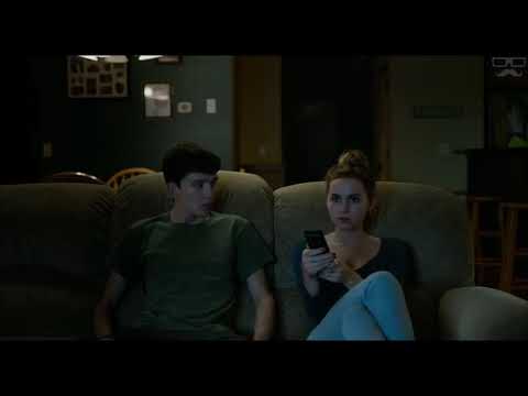 Kiss Scene - The House Of Tomorrow  (Asa Butterfield and Maude Apatow)