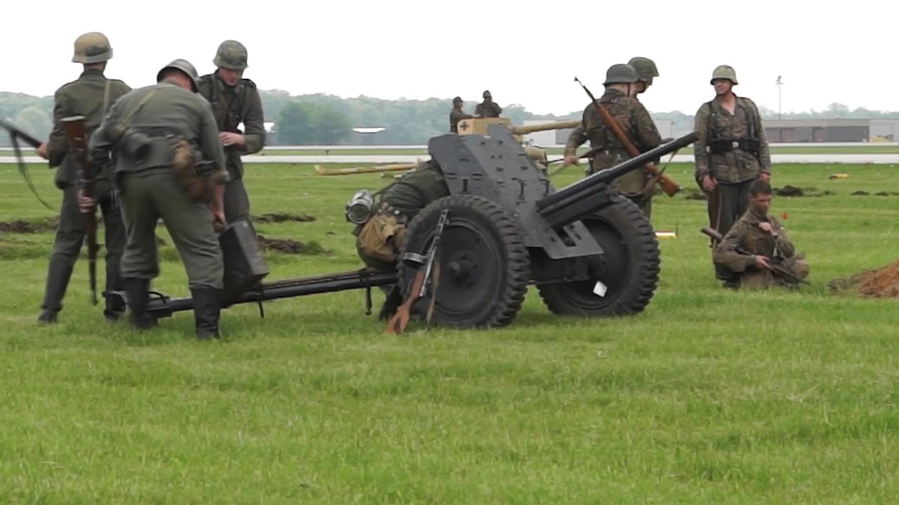 WW2 German PAK Gun Battle Deployment - YouTube