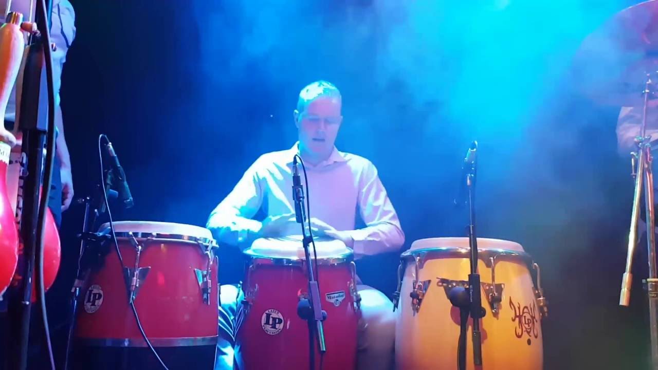Esta Es Mi Rumba Live - conga solo Steven Brezet - YouTube