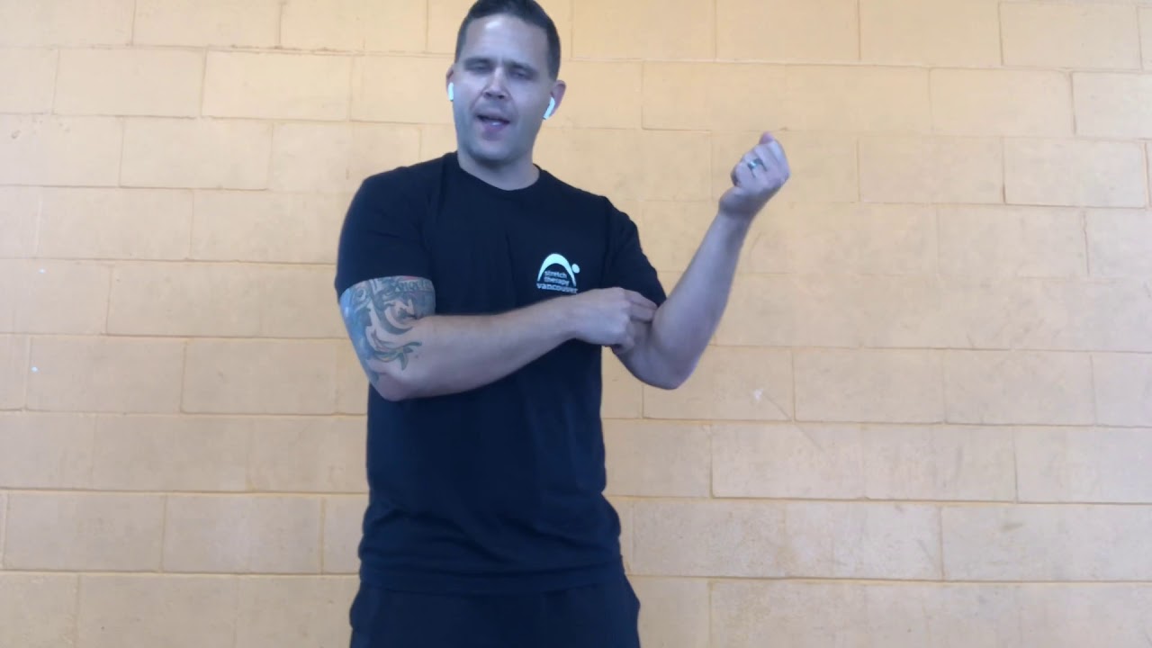 How to stretch your biceps - YouTube