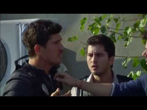 Mesut Volkan'a Kafa Atıyor (Arka Sokaklar)