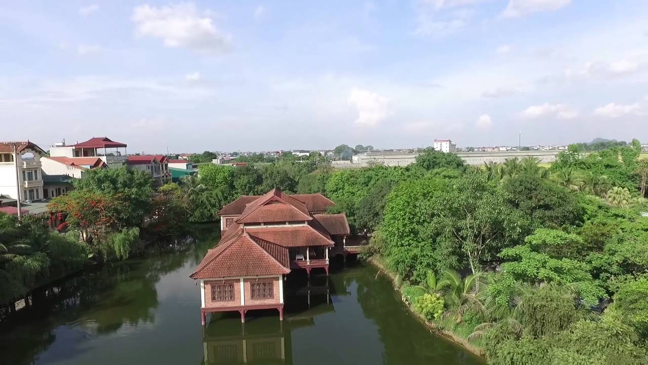 HOANG LONG Resort - YouTube