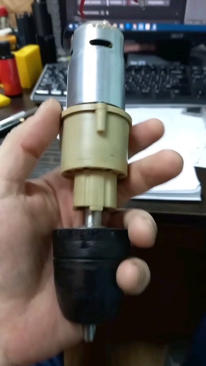 Задачка от бати на 3d моделирование 🙂 использовал принцип литьевой