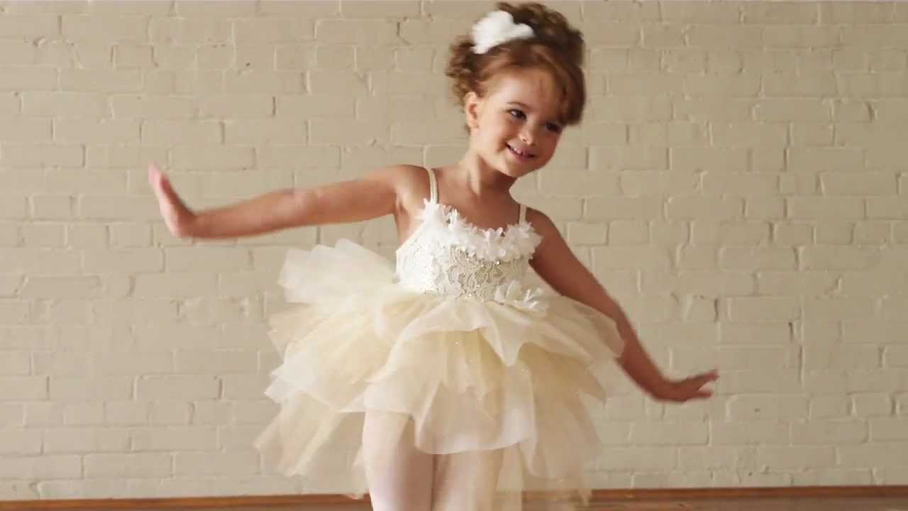 Curtsy - E456 - YouTube