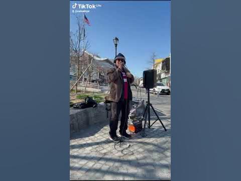 Predicando el Evangelio en las calles - YouTube