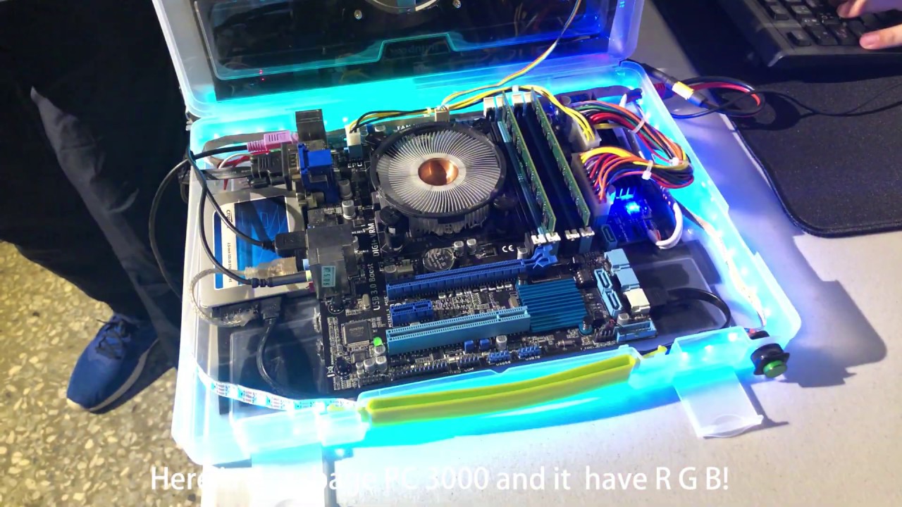 A desktop can go portable? Garbage PC 3000. - YouTube