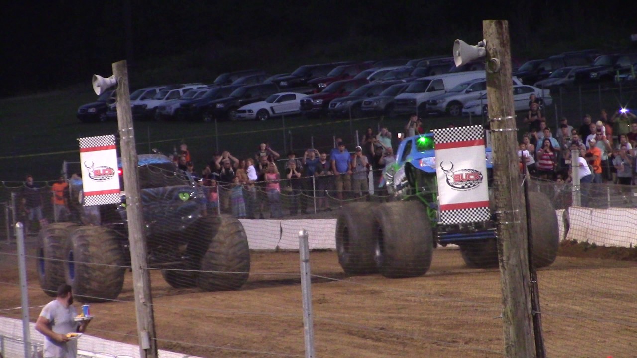 Predator vs Stinger Monster Truck Drag Race - YouTube