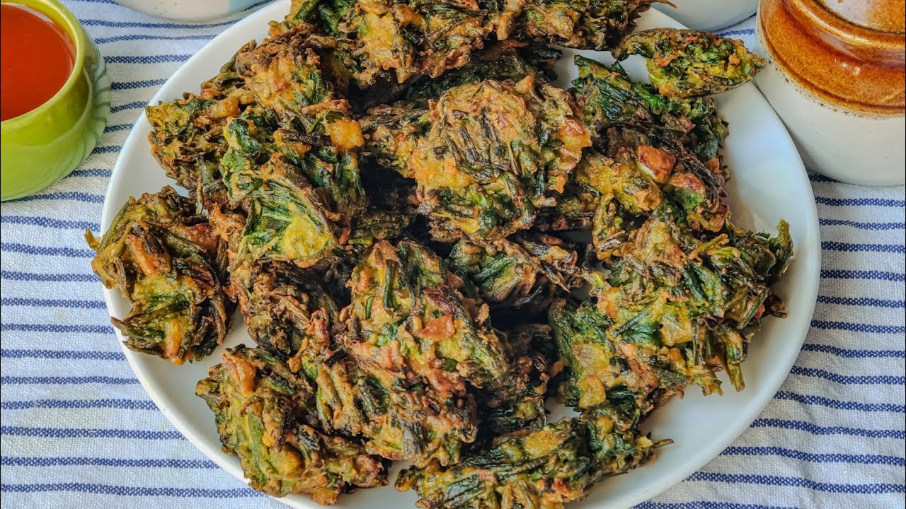 हरे प्याज के कुरकुरे पकौड़े बनाने का तरीका। Hare Pyaj ka pakoda ...