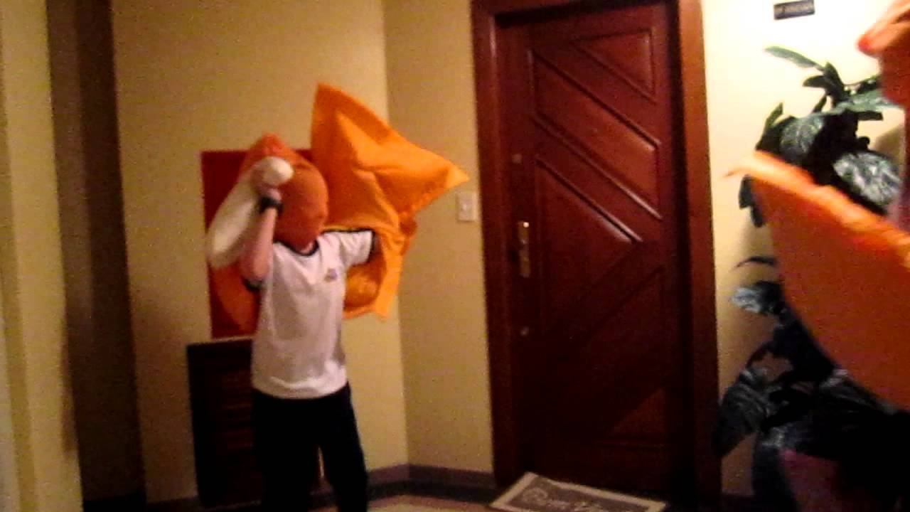 Pillow Battle part2 - YouTube