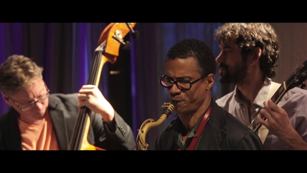 THE ROSSY VIBES QUINTET "BLESSED" -AC RECOLETOS JAZZ CLUB- - YouTube