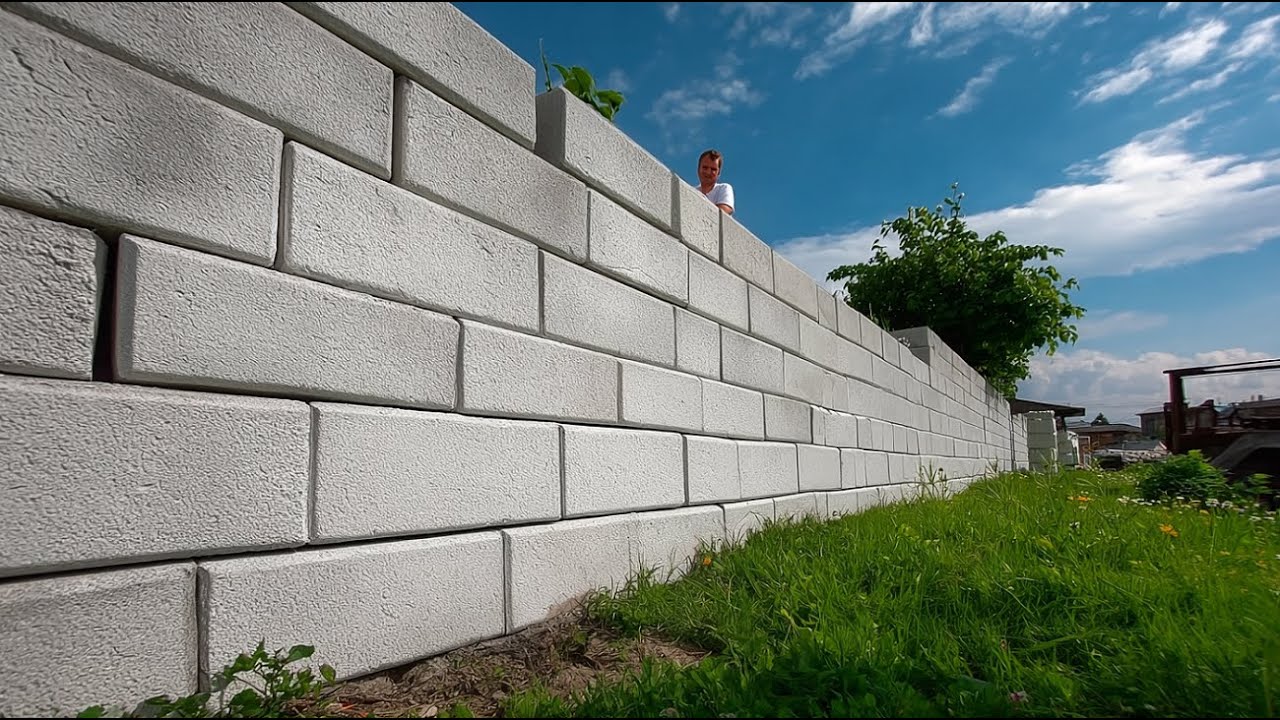 13.The man himself builds the walls of the house from large blocks aac ...