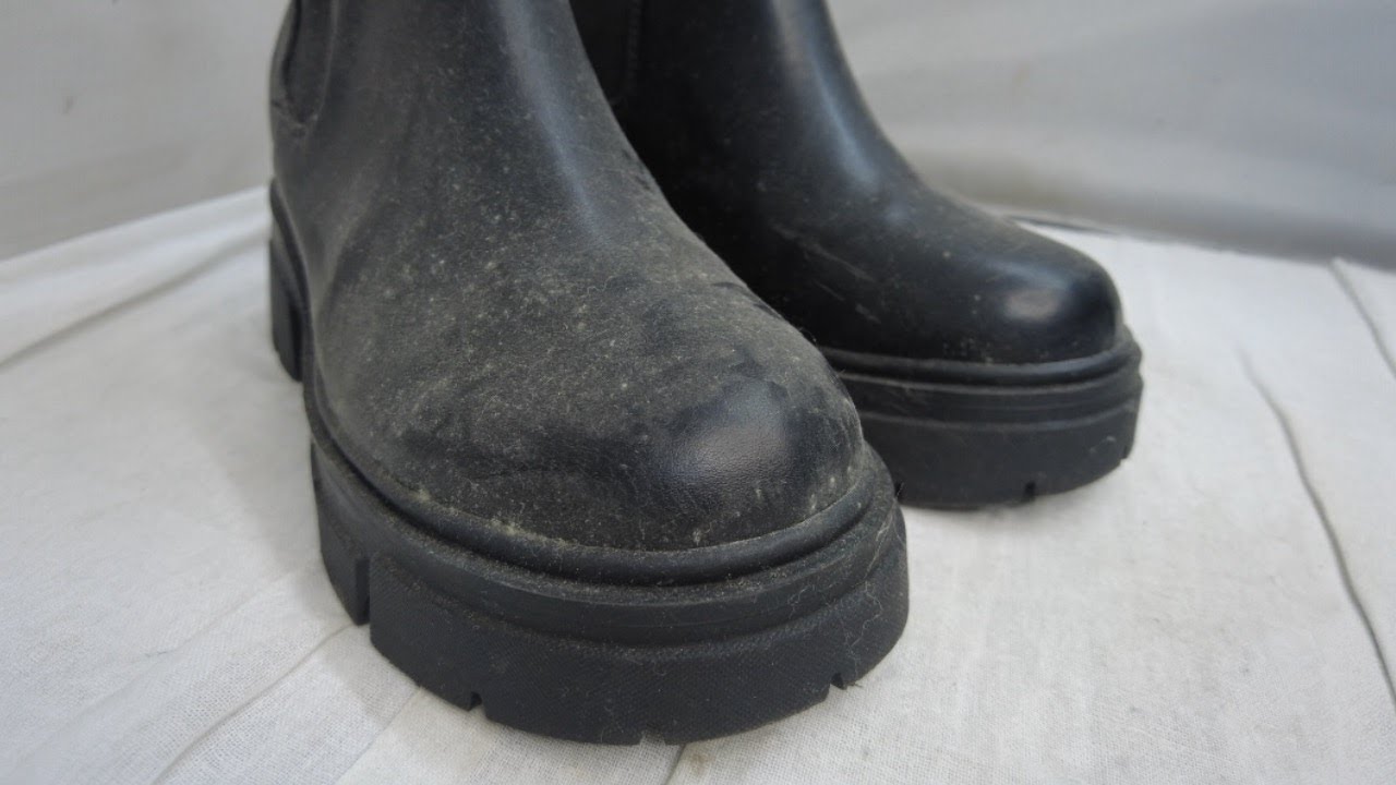 傷みやすい合皮のサイドゴアブーツを職人技でカビ除去復元クリーニング【ASMR】【靴職人】mold removal and ...