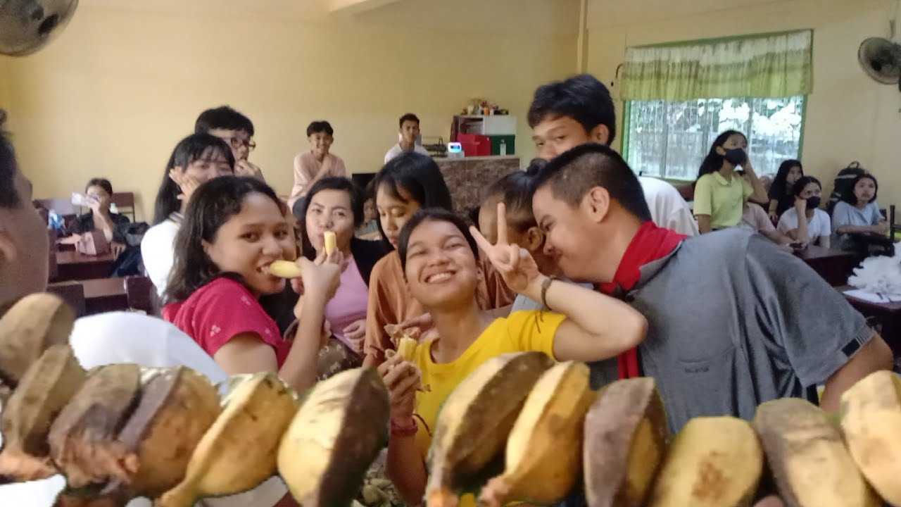 During intrams day nagluto kami ng saging 😊 - YouTube