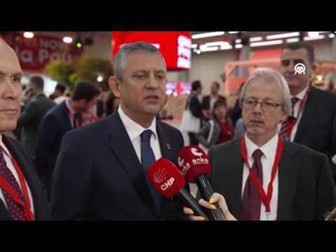 Özgür Özel: “23 Nisan Kutlanmalı, Ancak Yas Ortamına Uygun Olmalı”