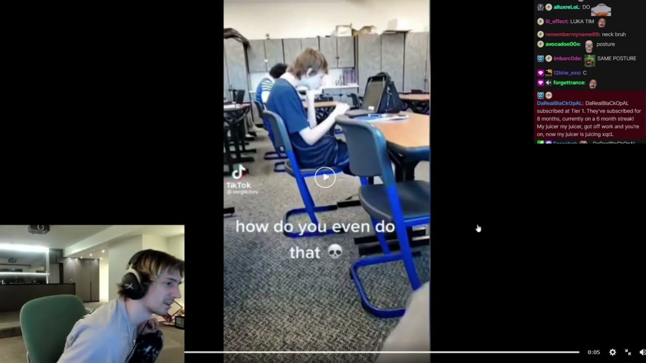 xQc shows his posture to chat - YouTube