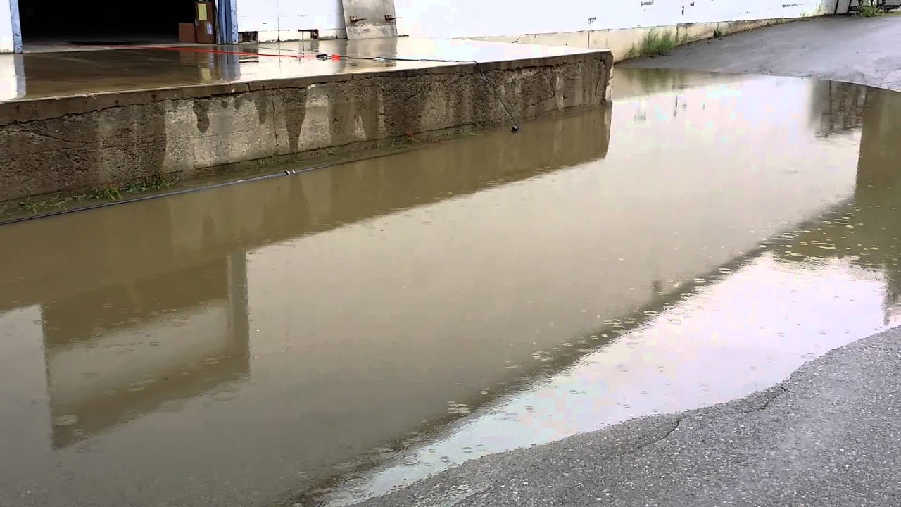 Draining the lake - YouTube